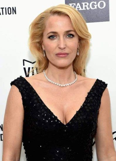 Gillian Anderson Nude Leaked Photos And Topless Sex Scenes The