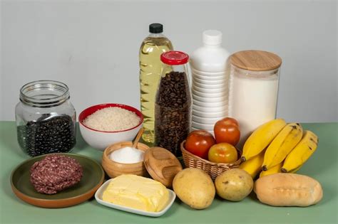 Cesta alimentar básica brasileira completa composta por 13 produtos