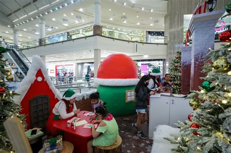 Festive Fun At City Centre Deira