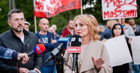 Protest przeciwko budowie masztu na ul Mostowej zdjęcia