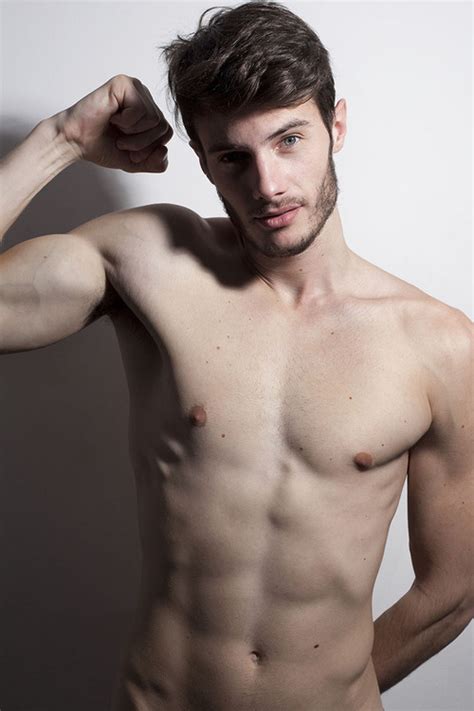 Nude Dudes On Tumblr