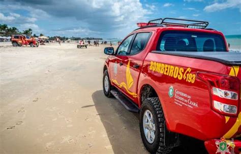 CBMCE resgata 19 vítimas de afogamentos durante ações em praias no
