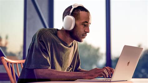 What Is Apple Spatial Audio How It Works And How To Use It Tom S Guide