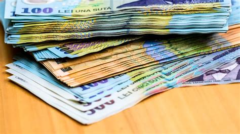 Salarii mai mari pentru români de la 1 august Cine va beneficia de
