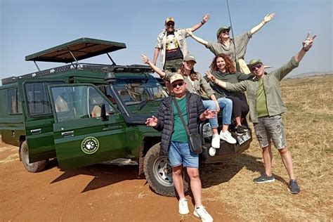 Samburu Lake Nakuru Masai Mara 6 Days Private 4x4 Jeep Safari Book
