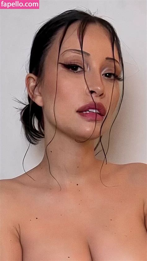Christian Serratos Christianserratos Nude Leaked Photo 115 Fapello