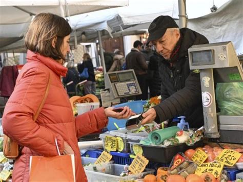 Economia Dati Istat Lieve Rimbalzo Dellinflazione Ma Effetti Sul