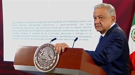 AMLO se lanza contra el INE por prohibiciones de temas en las Mañaneras