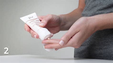 Crema Micro Exfoliante Con Rosa De Provenza Y Edelweiss Vital Just