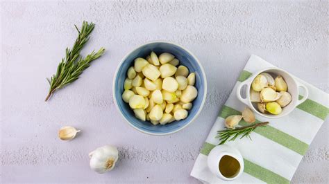 Confit Di Aglio La Ricetta Della Conserva Saporita E Versatile
