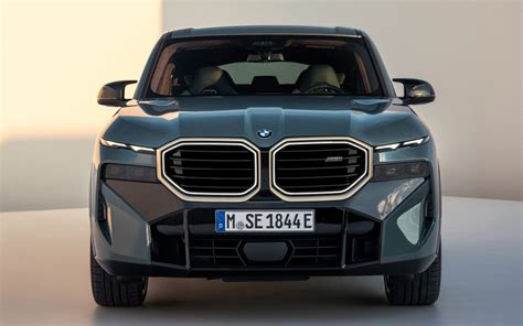 M G Bmw Xm Suv Bmw Xm Debut Paul Tan