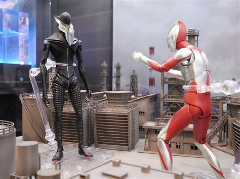 紅空闇夜 on Twitter RT tamashii tnt 魂ストア にてS H Figuarts メフィラス シン