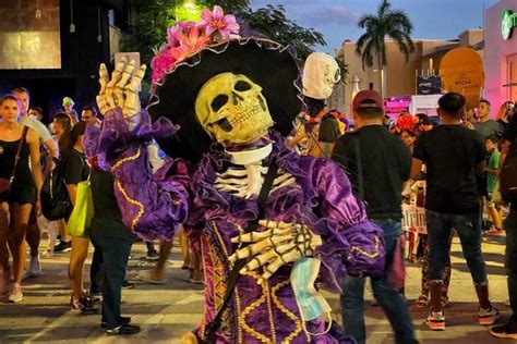 La Jornada Maya Quintana Roo Miguel Am Ndola D A De Muertos En