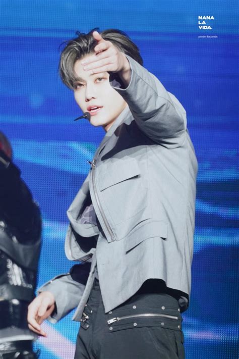 Batalion on Twitter RT NANA lavida 230330 TDS2 PARIS PRE 재민