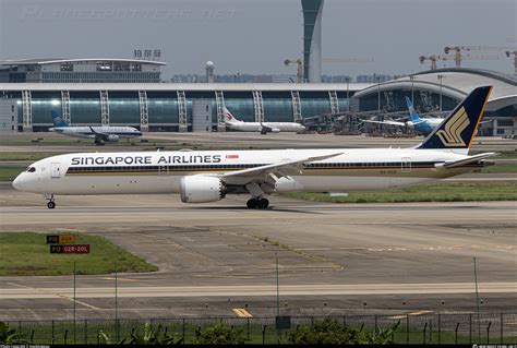 9V SCD Singapore Airlines Boeing 787 10 Dreamliner Photo By HuoMingxiao