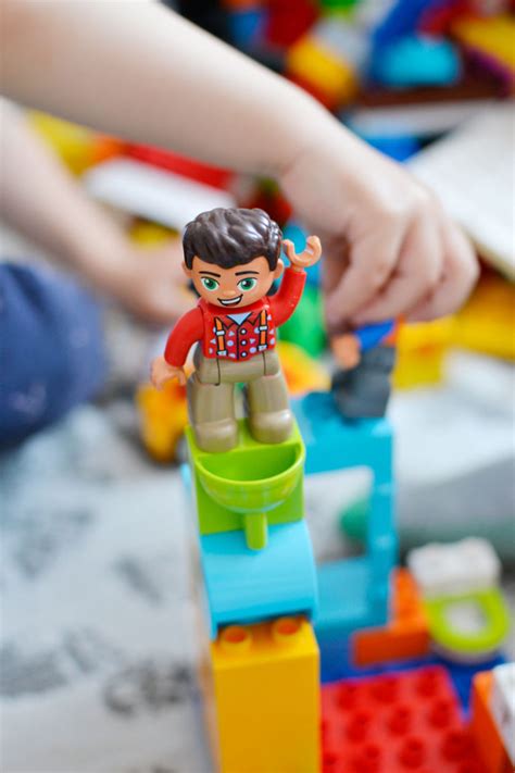 Jakie klocki Lego wybrać dla malucha chłopca i dziewczynki