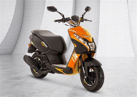 Motorrad Vergleich Peugeot Streetzone 10 Naked 2022 Vs Peugeot Kisbee