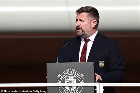 Manchester United In Advanced Talks Over New Shirt Sponsor With US