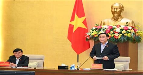 Thảo luận cho ý kiến về xây dựng một số cơ chế chính sách đặc thù