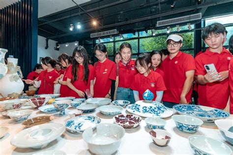 大思政实践景德镇陶瓷大学寻访陶瓷艺人社会实践队 景德镇陶瓷大学官方网站