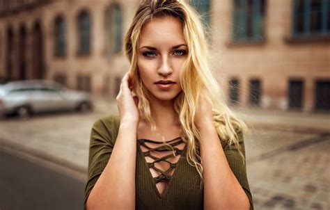 Eine H Bsche Blonde Deutsche Frau Telegraph