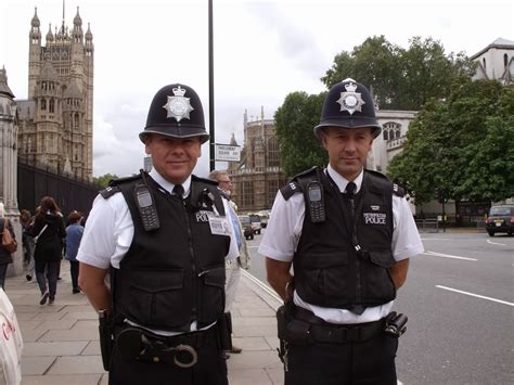 La Police métropolitaine de Londres lance un plan pour renforcer la