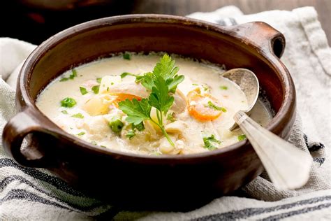 Caldo De Pollo Con Verduras