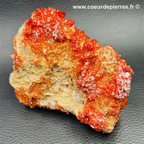 Pierre Vanadinite Sur Baryte Du Maroc Coeur De Pierres