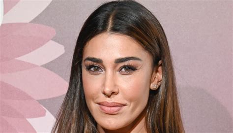 Belen Rodriguez Ed Elio Lorenzoni Sono Una Coppia La Foto Di 10 Anni Fa