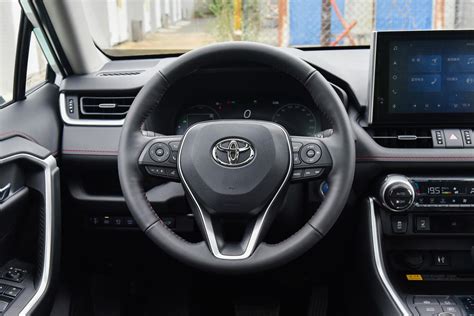 RAV4荣放 双擎E 2 5L 四驱旗舰Pro方向盘图片 汽车图片大全 易车