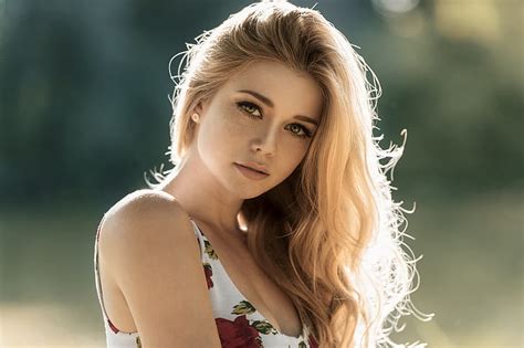 Best Pictures Girls With Green Eyes And Blonde Hair Tumblr Girl