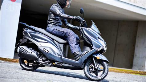 Suzuki Burgman Street Ex Debuts New Features