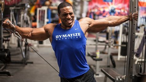 Os Melhores Exercicios Para Desenvolver Ombros Personal Trainer Online