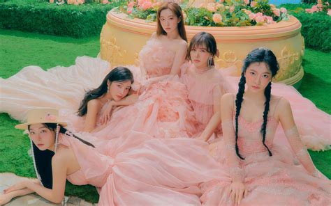 Red Velvet Unveils More Enchanting Teaser Photos For The ReVe Festival
