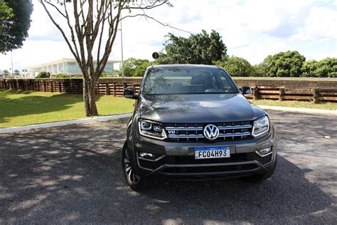 VW Amarok V6 258 cv 2021 fotos preço consumo e performance Santana