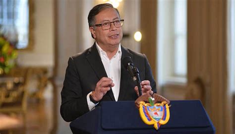 Presidente Petro firmó Decreto que ordena cese al fuego bilateral y