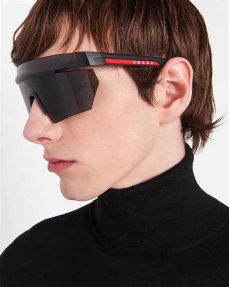 Prada Linea Rossa Impavid Óculos de sol estilo dinâmico e