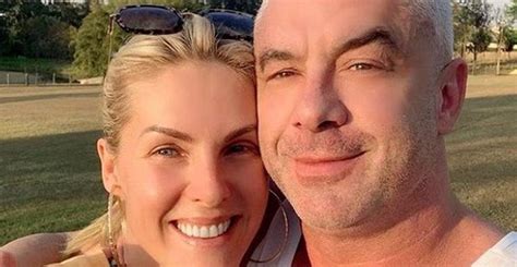 Ana Hickmann Apaga Fotos Marido Ap S Desentendimento E Alexandre