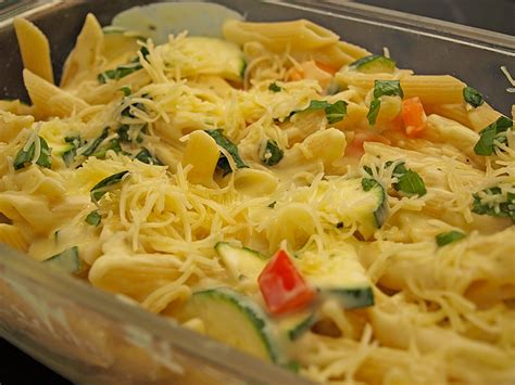 Nudelauflauf Mit Zucchini Und Paprika Von Lenchenr Chefkoch De