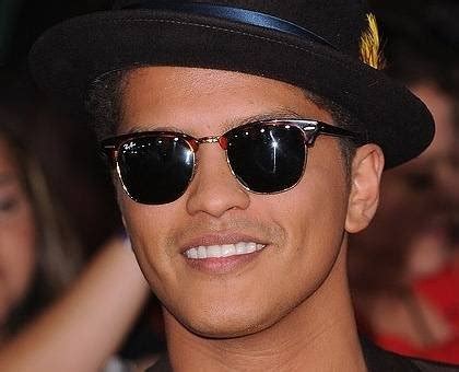 Celebrities That Wear Ray Bans Rayban Sunglasses Clubmaster