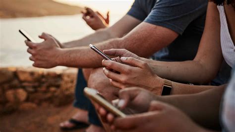 El Impacto De Las Redes Sociales En Nuestras Relaciones Sociales