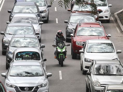 Motociclistas empeoran el tráfico en la CDMX por qué Dinero en Imagen