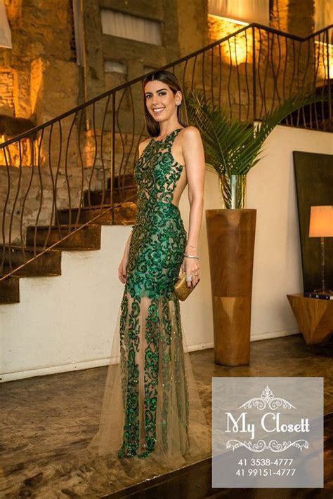 Um Verde Deslumbrante Usado Por Camila Coutinho Esse Longo Em Tule