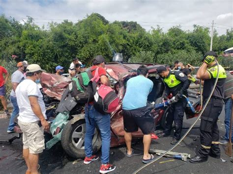 Cuatro heridos en fuerte accidente de tránsito en la vía Guayaquil