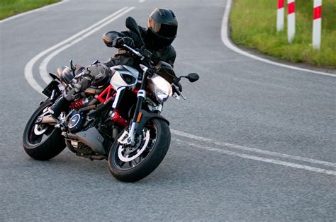 Aprilia Shiver Prawie Litrowy Naked Rodka Test Opinia