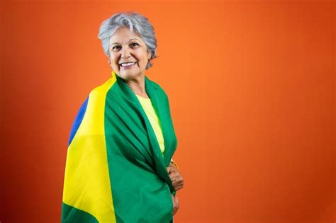 7 de setembro dia da independência do brasil mulher madura lebre