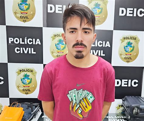 Garoto De Programa Preso Suspeito De Matar Arquiteto A Cr Tica De