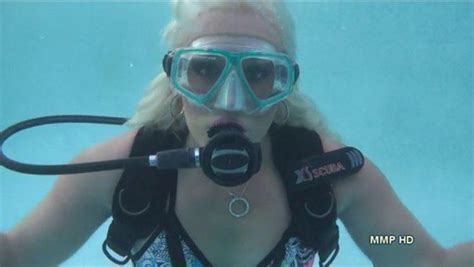 Drowning Female Vk