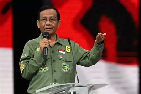 Mahfud MD Umumkan Mundur Sebagai Menko Polhukam Limit News