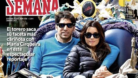 É oficial Cayetano Rivera e Maria Cerqueira Gomes juntos em capa de
